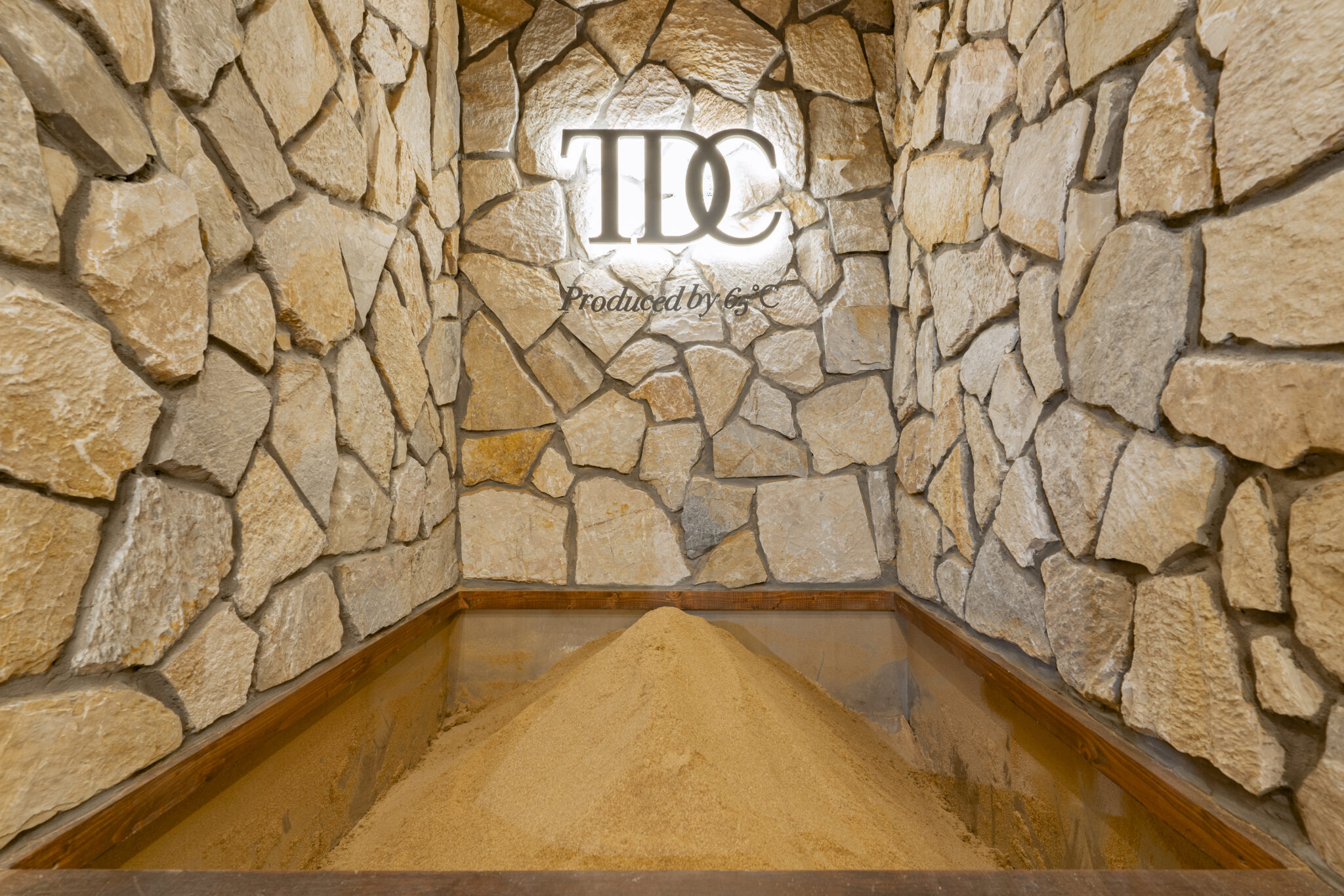 Tokyo Dog Club Health & Retreat